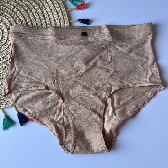 Victoria's Secret | Intimates & Sleepwear | Victorias Secret Logo ...